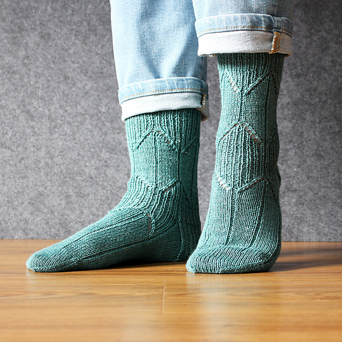 Ravelry: Pinecone Socks pattern by Lisa Hannes