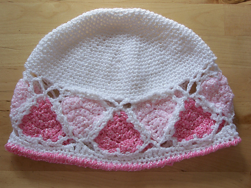 Ravelry: Hearts Go Round Hat pattern by Melanie Mullally