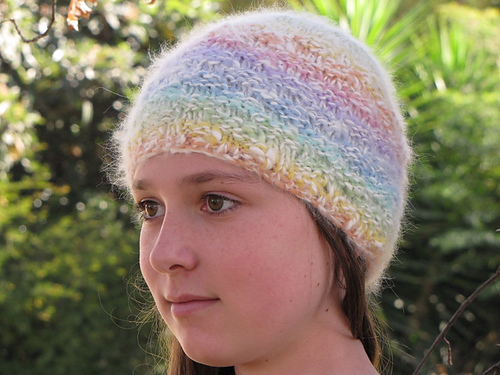 Ravelry: The Erin Hat pattern by Linda Dawkins