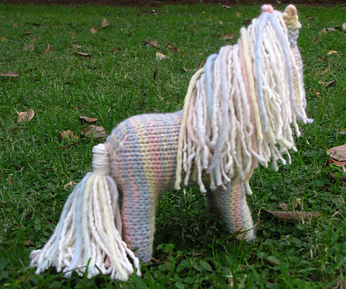 Ravelry: Horse pattern by Linda Dawkins