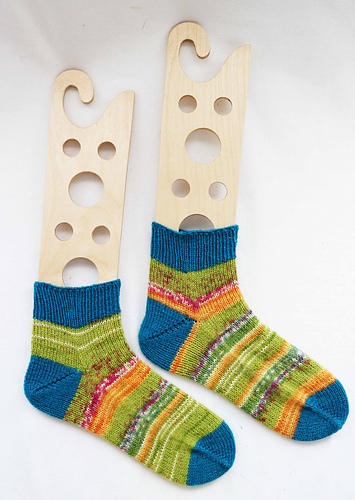 Ravelry: Teo Socks pattern by Cecilia Losada