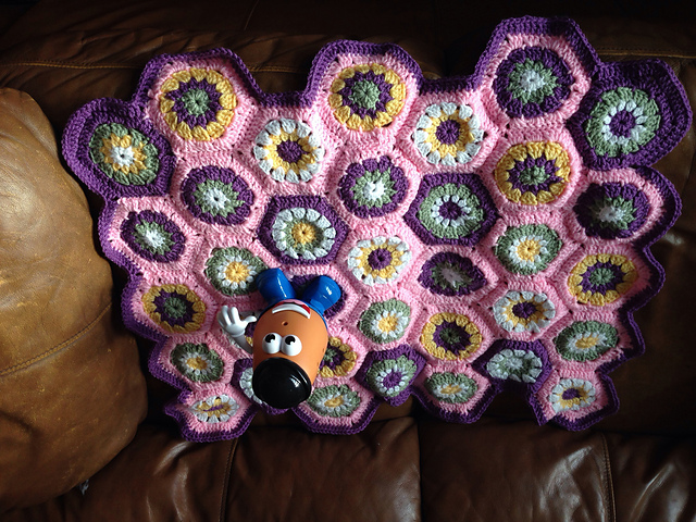 Ravelry: mancy27's Hexagon for Baby Agustin!
