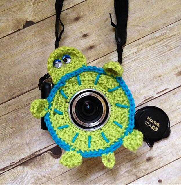 Ravelry: turtle camera lens buddy pattern by Amanda Abdala