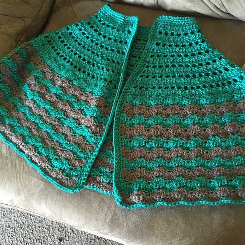 Ravelry: Victorian Capelet pattern by Dot Drake