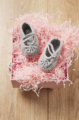 Ravelry: Glass Slippers pattern by Kat Goldin