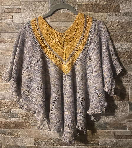 Ravelry: Chal Batllò pattern by Maria del Mar Montero Morales