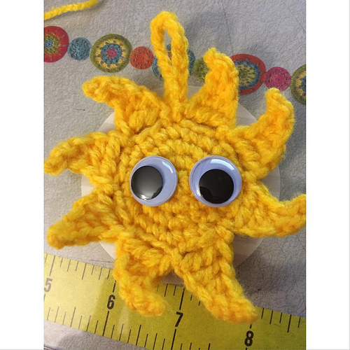 Ravelry: Sun Appliqué pattern by Kelly DeSandro