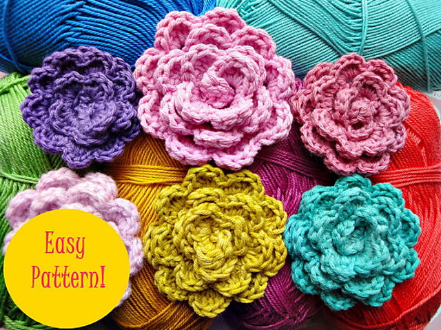Ravelry: Alexandra Easy Flower pattern by Maria Manuel