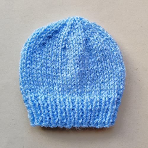 Ravelry: Plain and Simple Baby Hat pattern by marianna mel