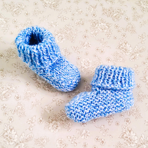 Ravelry: Starting Out Baby Booties pattern by marianna mel