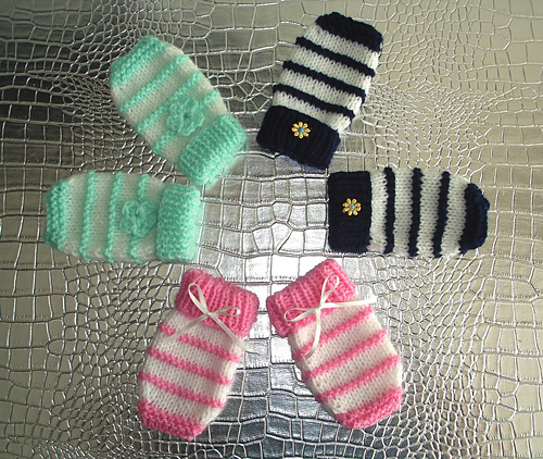 Ravelry: easy knit baby mittens pattern by marianna mel