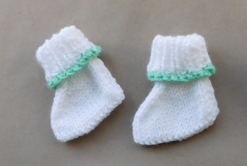 Ravelry: Neat Little Feet ~ Baby Booties pattern by marianna mel