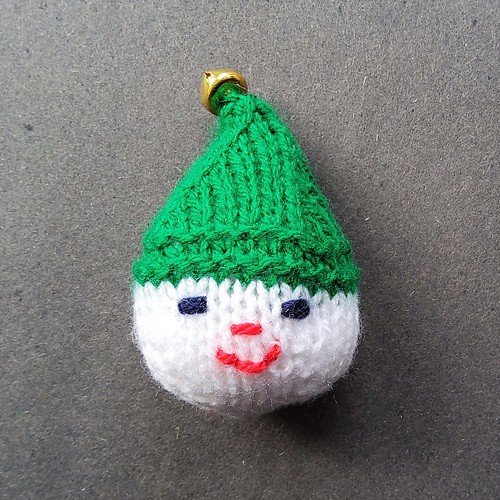 Ravelry: Cute Christmas Baubles pattern by marianna mel