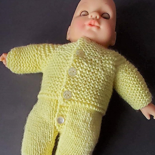 Ravelry: Doll's Garter Stitch Cardigan pattern by marianna mel