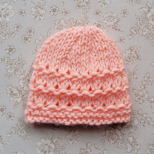 Ravelry: Floriana Baby Hats pattern by marianna mel