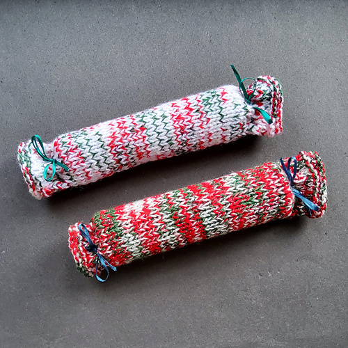 Ravelry: Quick & Easy Christmas Crackers pattern by marianna mel