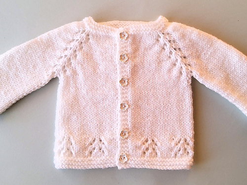 Ravelry: Delphine Baby Cardigan pattern by marianna mel