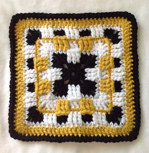 Ravelry: Checkerboard Square pattern by Melissa Green