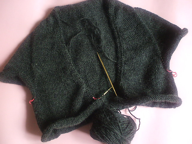 Ravelry: marico's slanted Sleeven