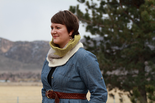 Ravelry: Hold Steady Cowl pattern by Kristen Ashbaugh-Helmreich