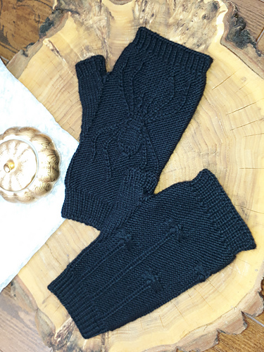 Ravelry: mittens Spiders pattern by Marina Grechman