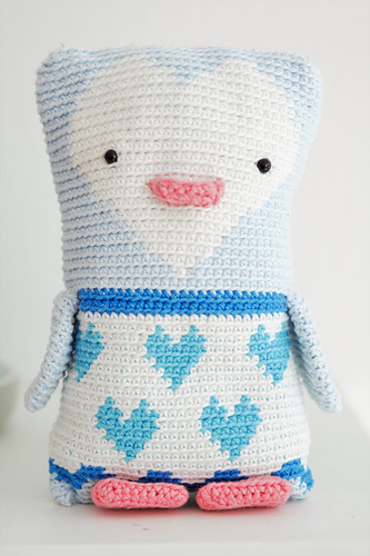 Ravelry: Stuffed toy penguin pattern by Marlies Madeleen