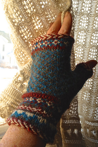 Ravelry: Latvian Braid Fair Isle Mitts pattern by Martha Marques
