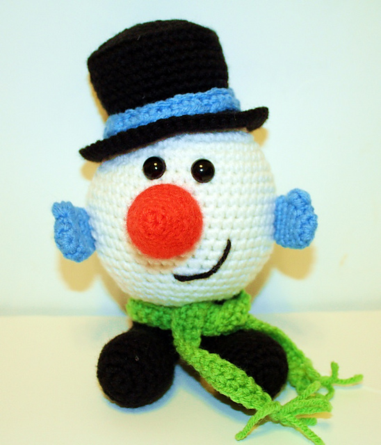 Ravelry: Snowman Noggin Pal Amigurumi pattern by Mary Smith