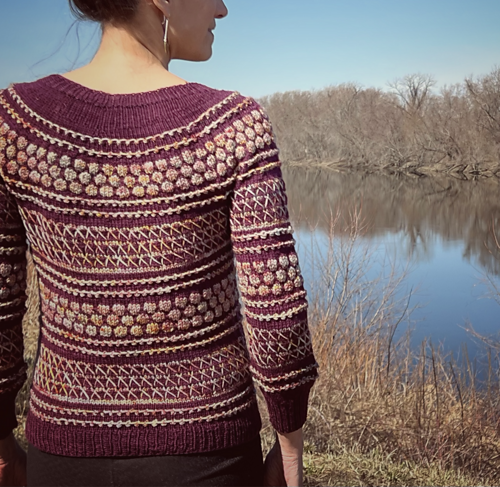 Ravelry: Killer Queen Pullover pattern by Mary Annarella