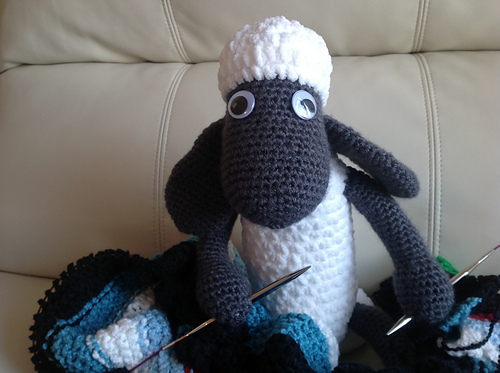 Ravelry: Shaun the Sheep pattern by The Nerdy Knitter