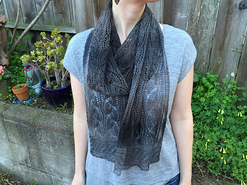 Ravelry: Commelina pattern by Kelly McCraw