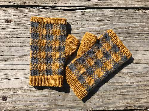 Ravelry: Field Mitts pattern by Kristen McLaren