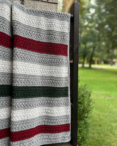 Ravelry: Warm Wishes Christmas Throw Blanket pattern by Becky Pickett
