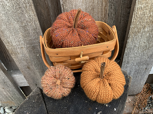Ravelry: Pepo Pumpkin Patch pattern by Sandra Magalhães