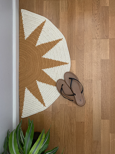 Ravelry: The Elio Rug pattern by Meghan Ballmer