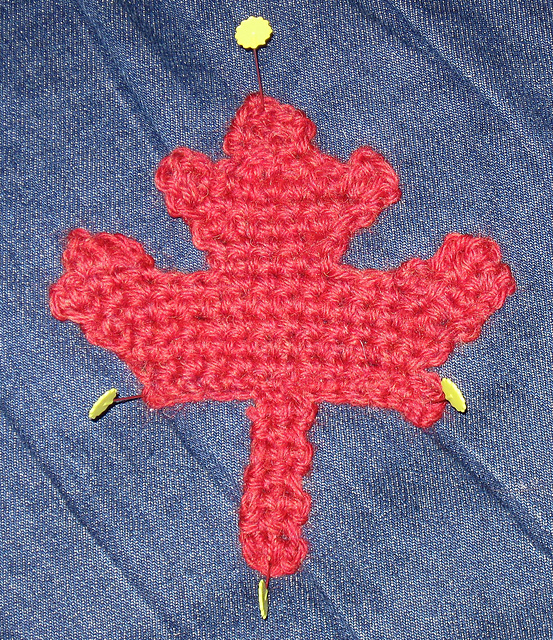 Ravelry: Canadian Maple Leaf pattern by Lynne Sears