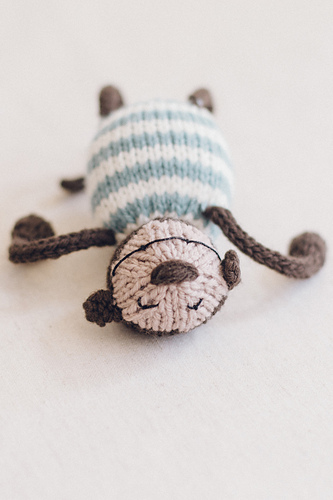 Ravelry: String Along Toys pattern by Susan B. Anderson