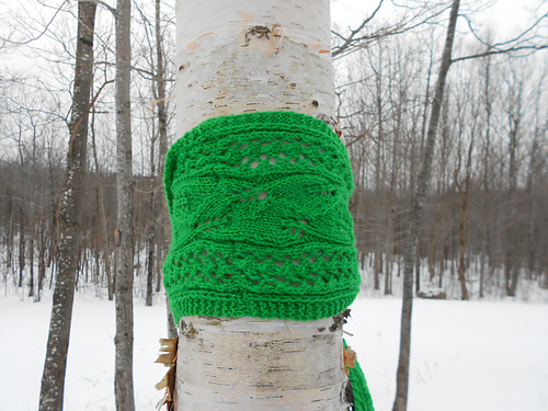 Ravelry: Spring Garland Scarf pattern by Melody Hadley
