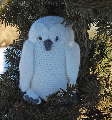 Ravelry: Great Snowy Owl pattern by Melissa Mall