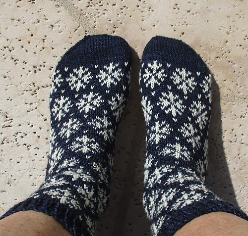Ravelry: Flurry Socks pattern by Melissa Kemmerer