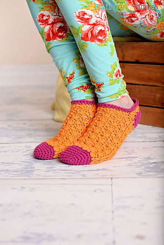 Ravelry: Color Pop Socks pattern by Stacey Williams