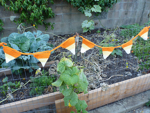 Ravelry: Candy Corn Bunting pattern by Amanda Sanders