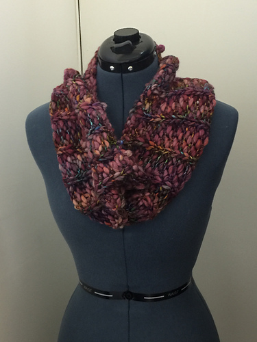 Ravelry: 2 Hour Cozy Cowl pattern by Merlene Paynter