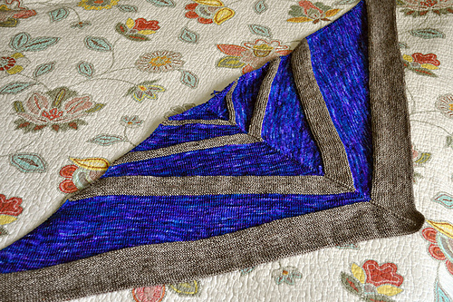 Ravelry: Vee Vee pattern by Mariana Martins