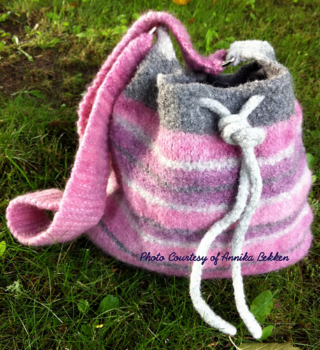 Ravelry: KNIT College Tote pattern by Merri Purdy - Purdy Sweet Crochet