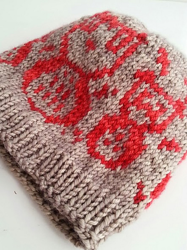Ravelry: Owlette Hat pattern by Taiga Hilliard