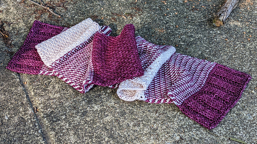 Ravelry: Currant Tea Scarf pattern by Millie Tansill