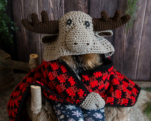 Ravelry: Hooded Woodland Moose Blanket pattern by MJ's Off The Hook Designs