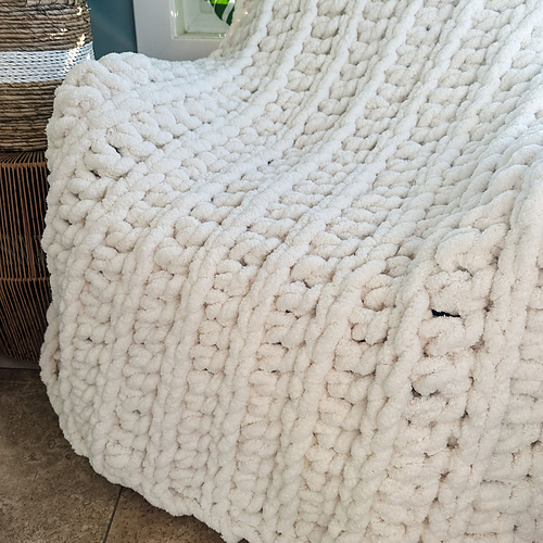 Ravelry: Chunky Cabin Throw pattern by MJ's Off The Hook Designs