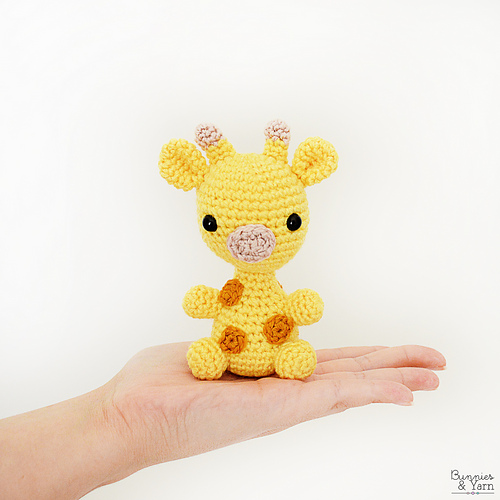 Ravelry: Baby Giraffe pattern by Michelle Alvarez